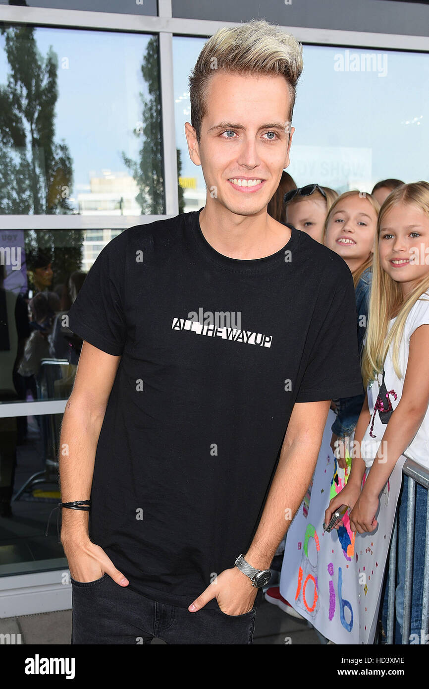 Glossycon - the beauty convention of the year at Mercedes Benz Arena ...