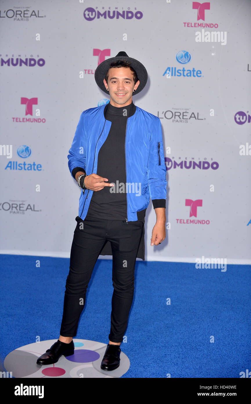 Telemundo's Premios Tu Mundo 'Your World' Awards - Arrivals Featuring ...