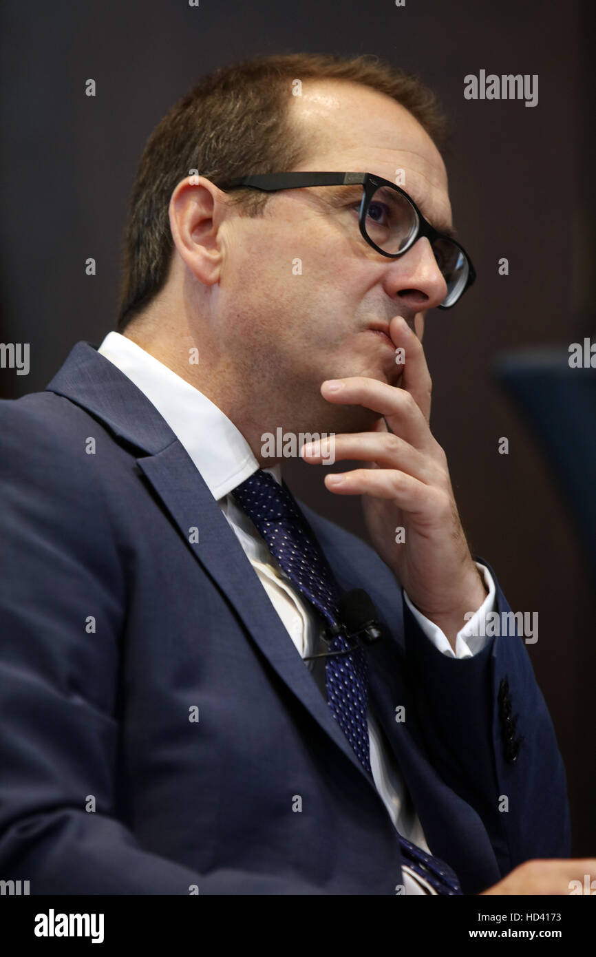 Owen smith hi-res stock photography and images - Alamy