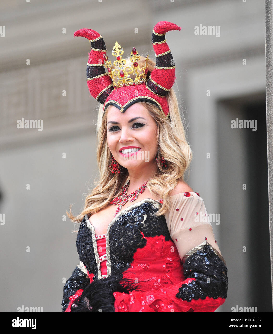 The cast of the Liverpool Empire Christmas Panto, Snow White and the ...