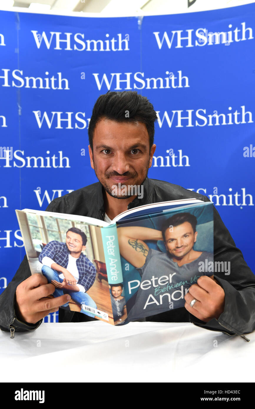 Peter Andre signs copies of his latest book 'Between Us' at WHSmith ...