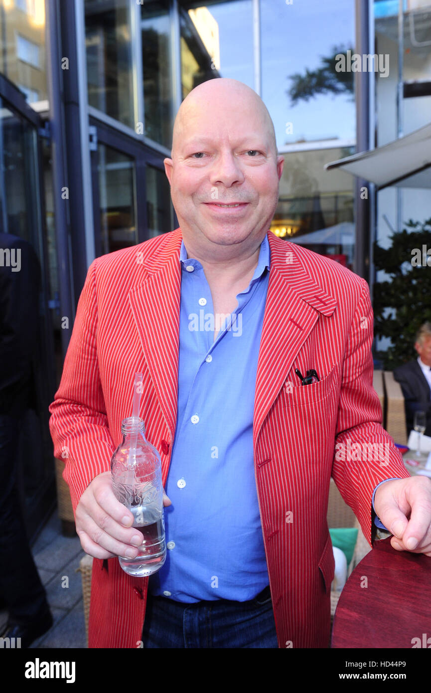 Askania Zeit und Wein at Hotel Kempinsky in Berlin. Featuring: Chris ...