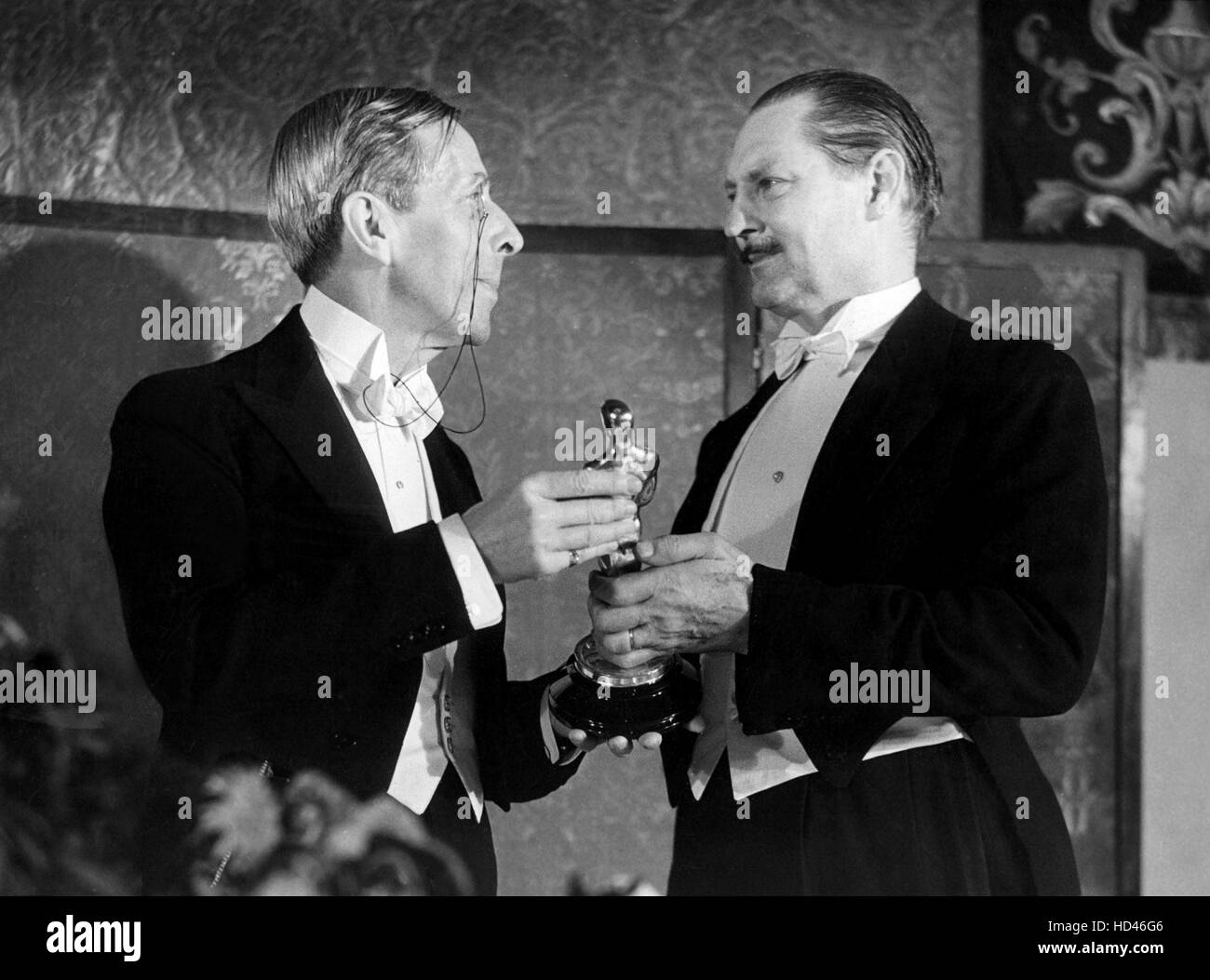 1930-1931: 1929-1930's Best Actor winner GEORGE ARLISS presents LIONEL ...