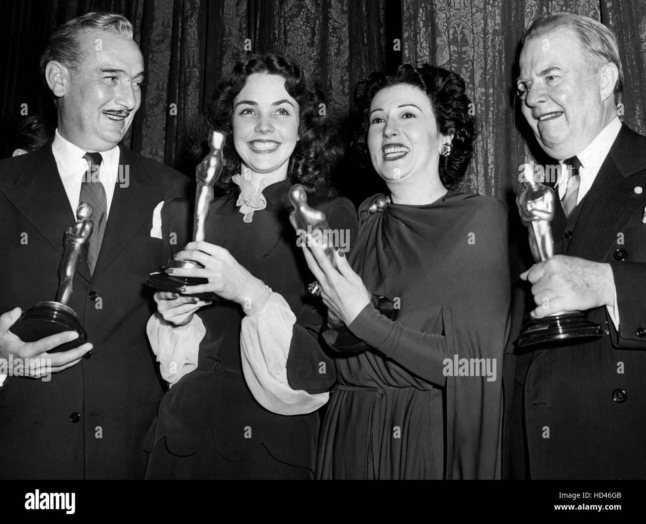 1943: Best Actor PAUL LUKAS [Watch on the Rhine], Best Actress JENNIFER ...
