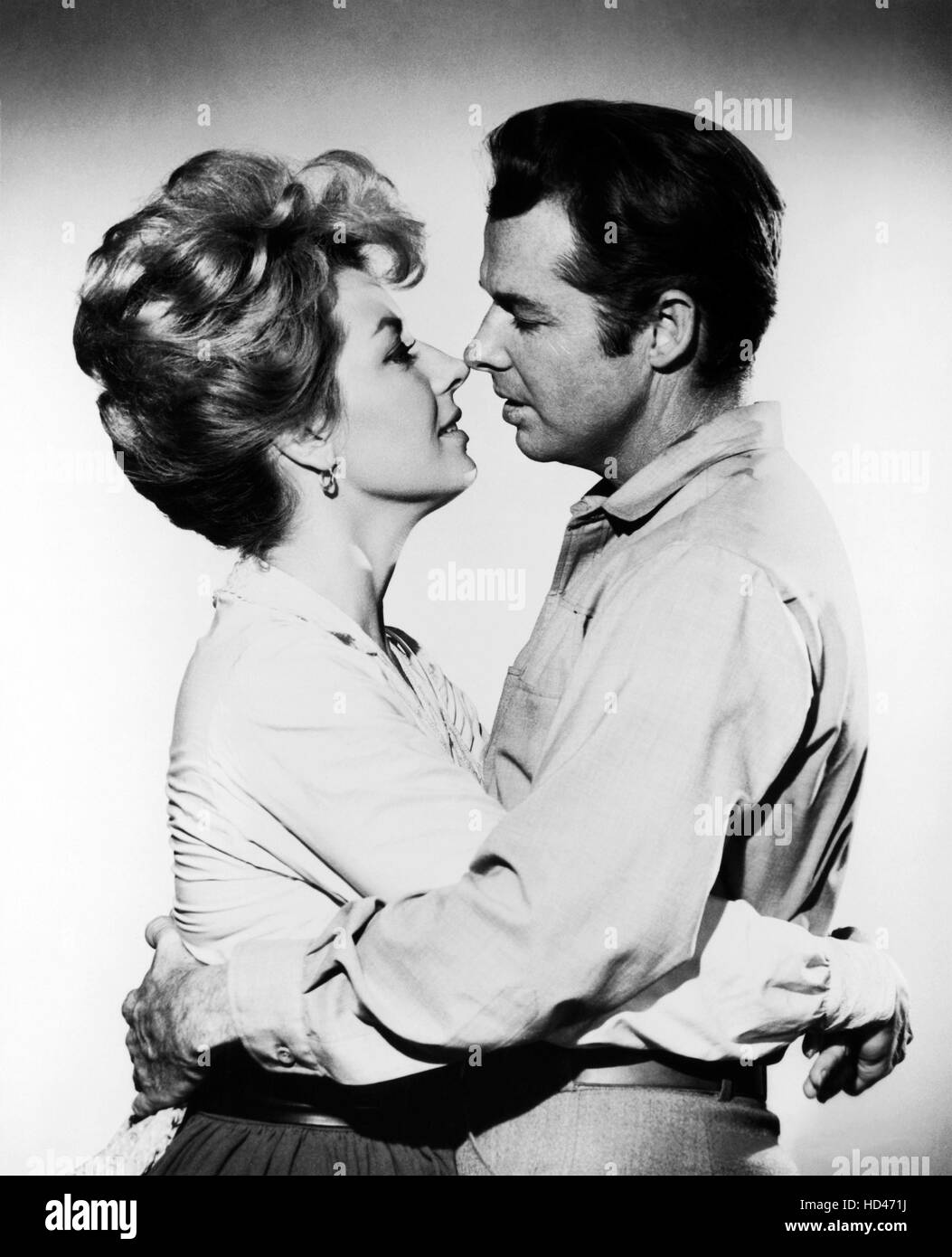 THE QUICK GUN, from left: Merry Anders, Audie Murphy, 1964, qkgun stl 3 ...