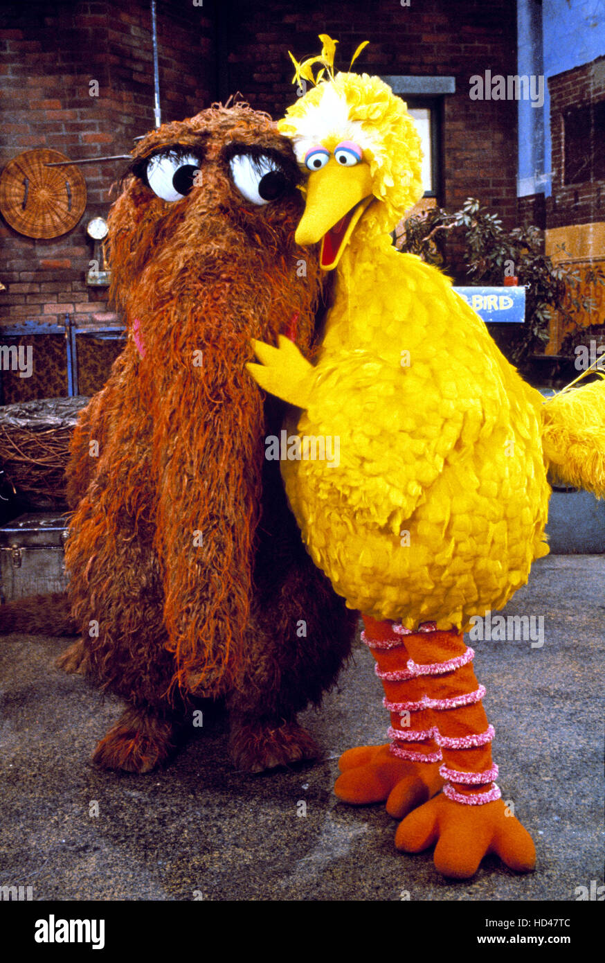 SESAME STREET, Big Bird & Mr. Snuffleupagus, "Snuffy's" debut, 17th ...