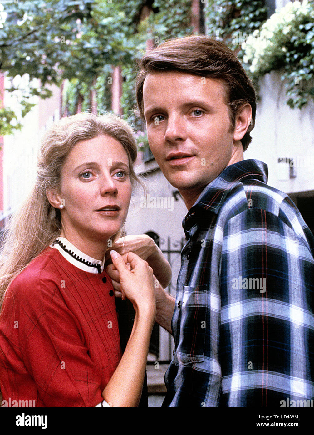 TOO FAR TO GO, Blythe Danner, Michael Moriarty, 1979 Stock Photo - Alamy