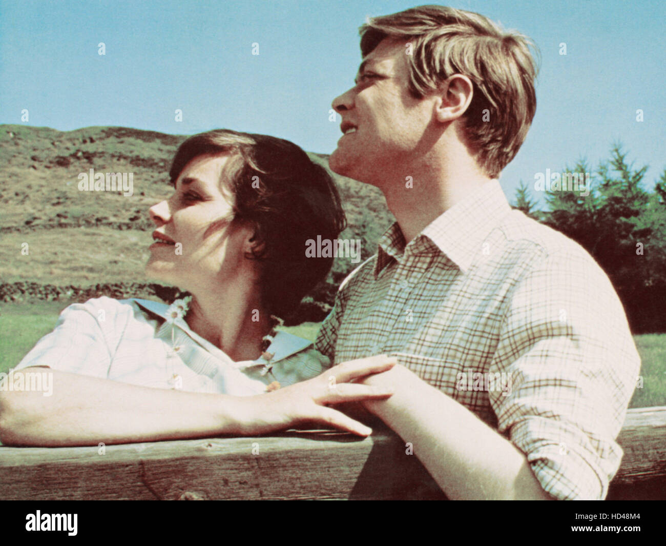 ALL CREATURES GREAT AND SMALL, from left: Lisa Harrow, Simon Ward, 1975 ...