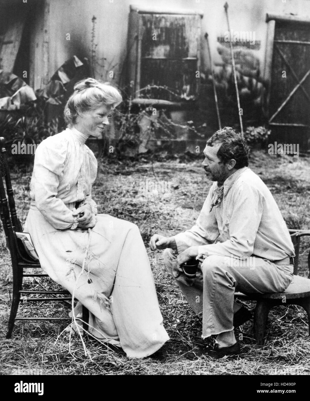 THE AFRICAN QUEEN, from left: Mariette Hartley, Warren Oates, 1977 ...