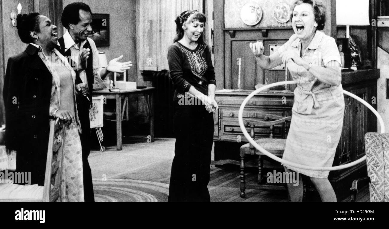 ALL IN THE FAMILY, Isabel Sanford, Sherman Hemsley, Betty Garrett, Jean ...