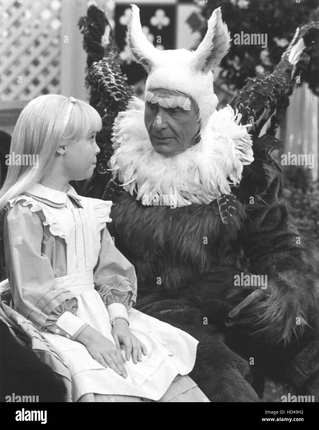 ALICE IN WONDERLAND, Natalie Gregory, Sid Caesar, 1985 Stock Photo - Alamy