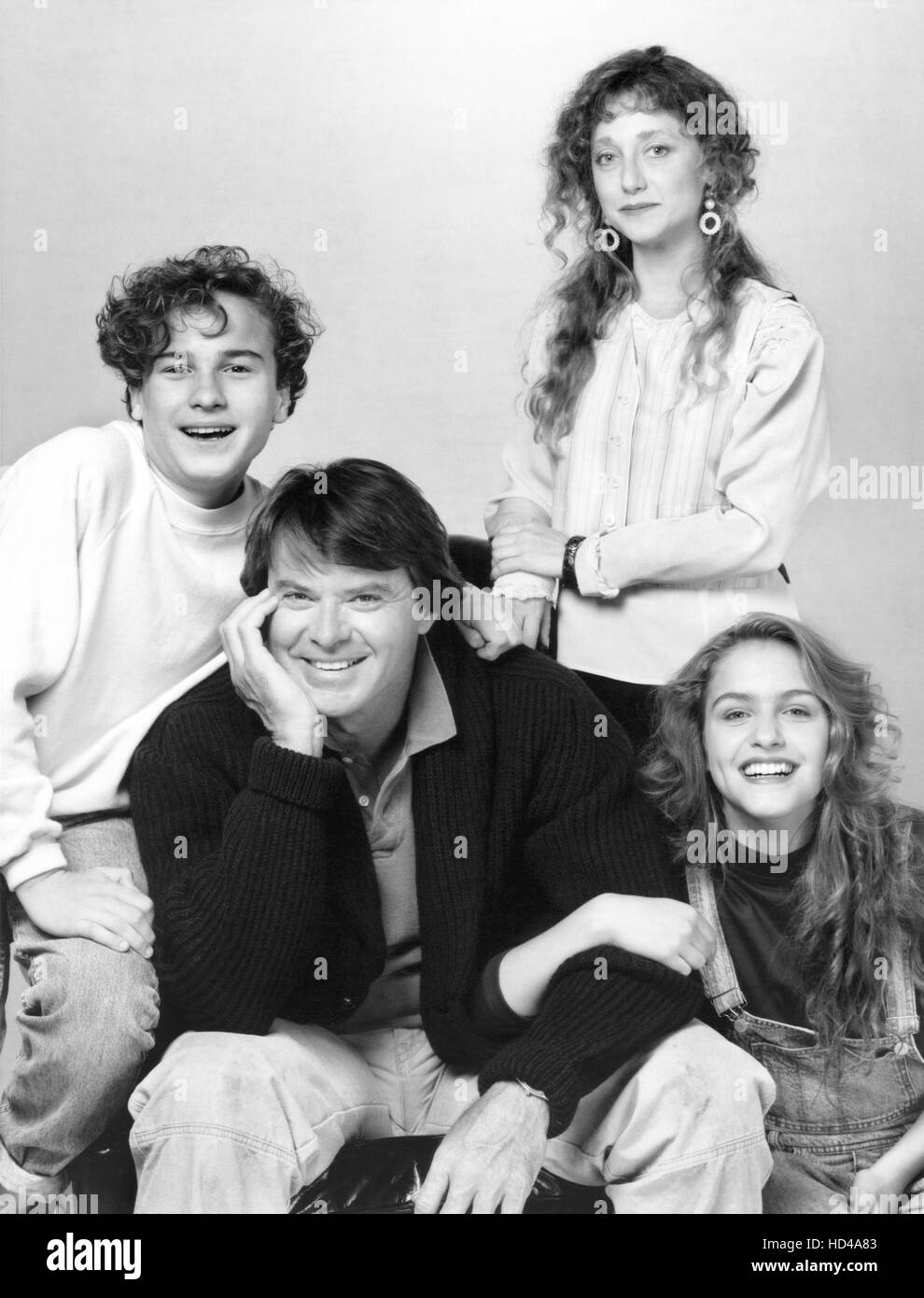 AMERICAN DREAMER, (from left): Johnny Galecki, Robert Urich, Carol Kane ...