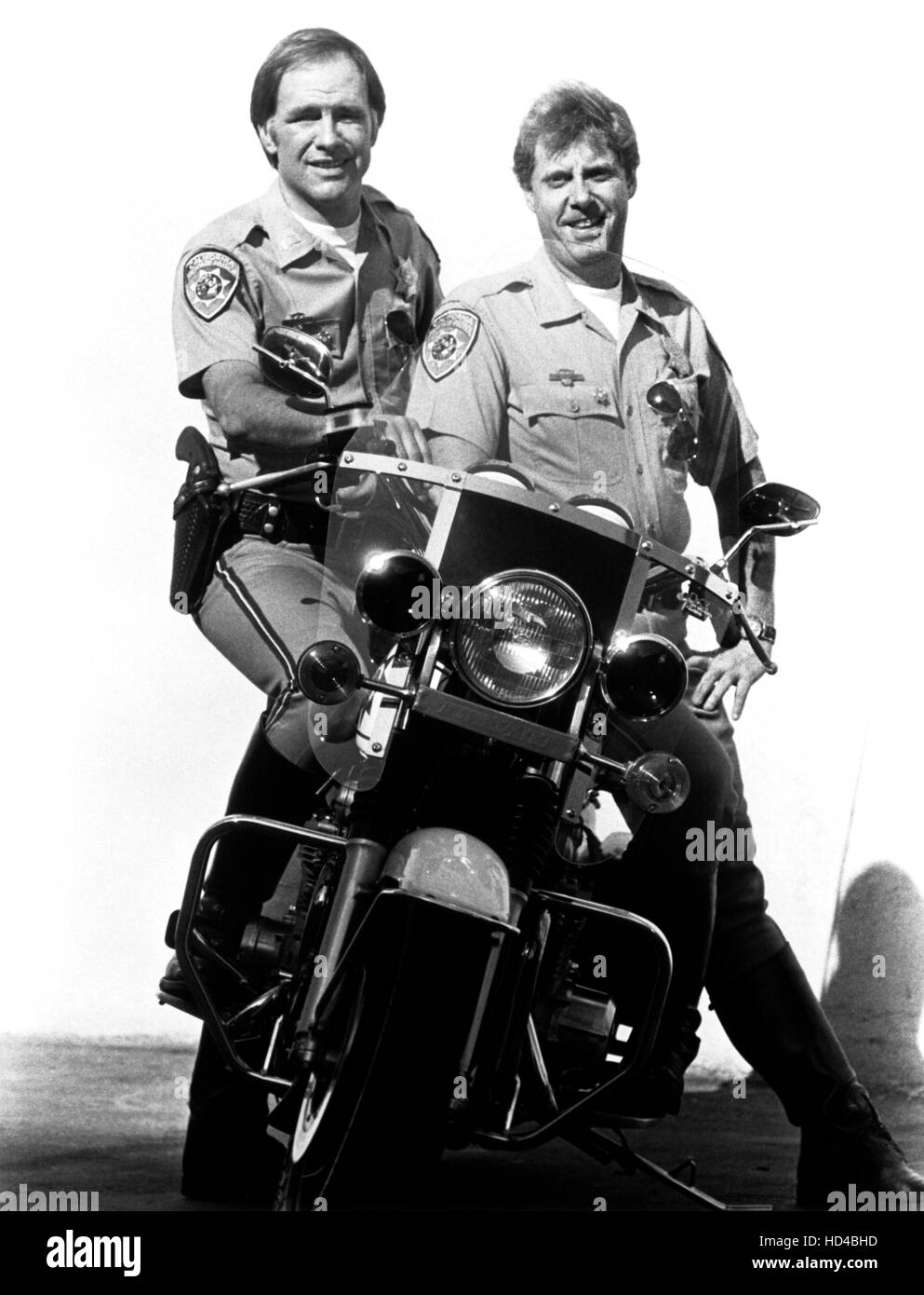CHIPS, from left: Robert Pine, Paul Linke in 'Bomb Run' (Season 5 ...