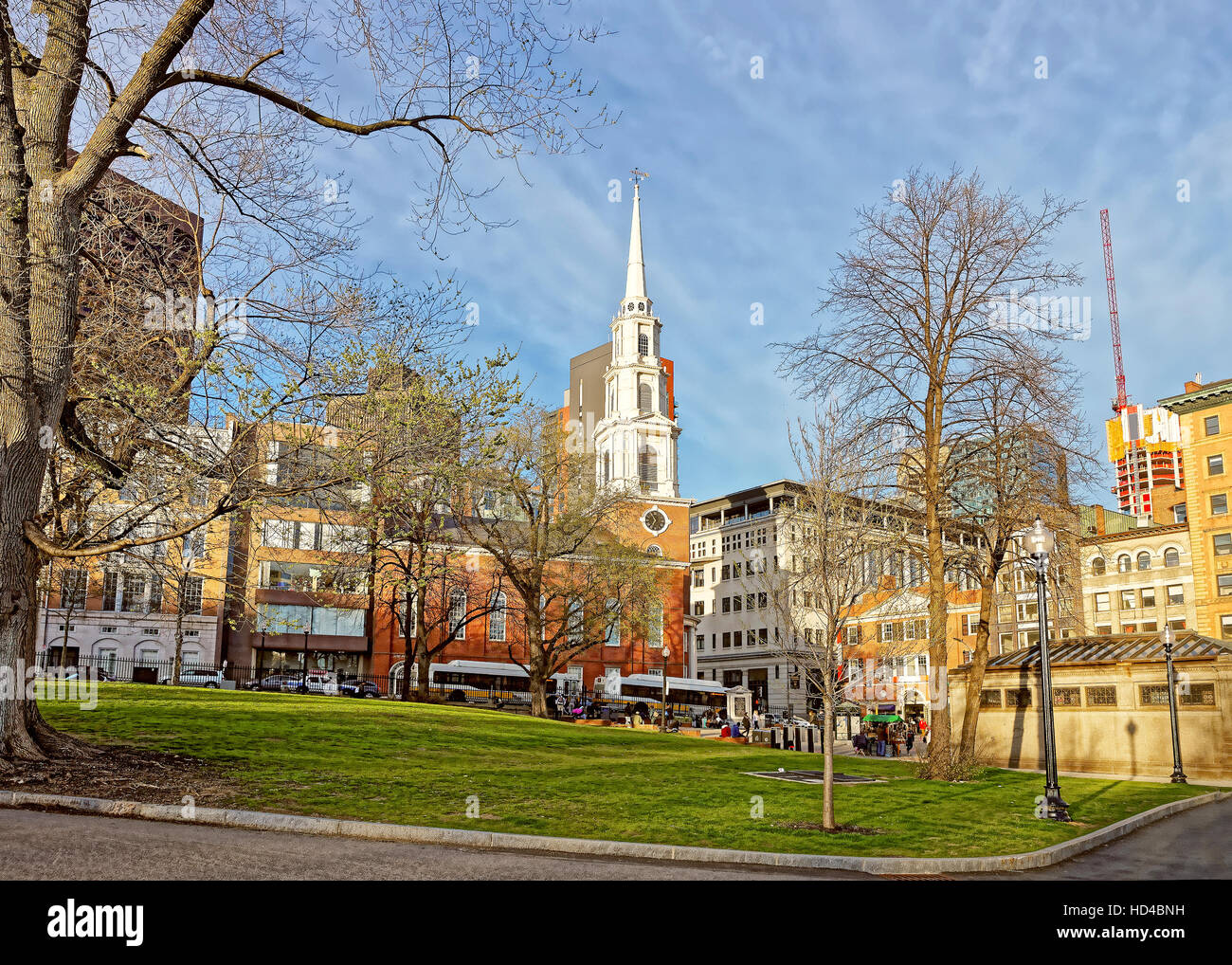 Park Street Church in Boston Common public park in downtown Boston ...
