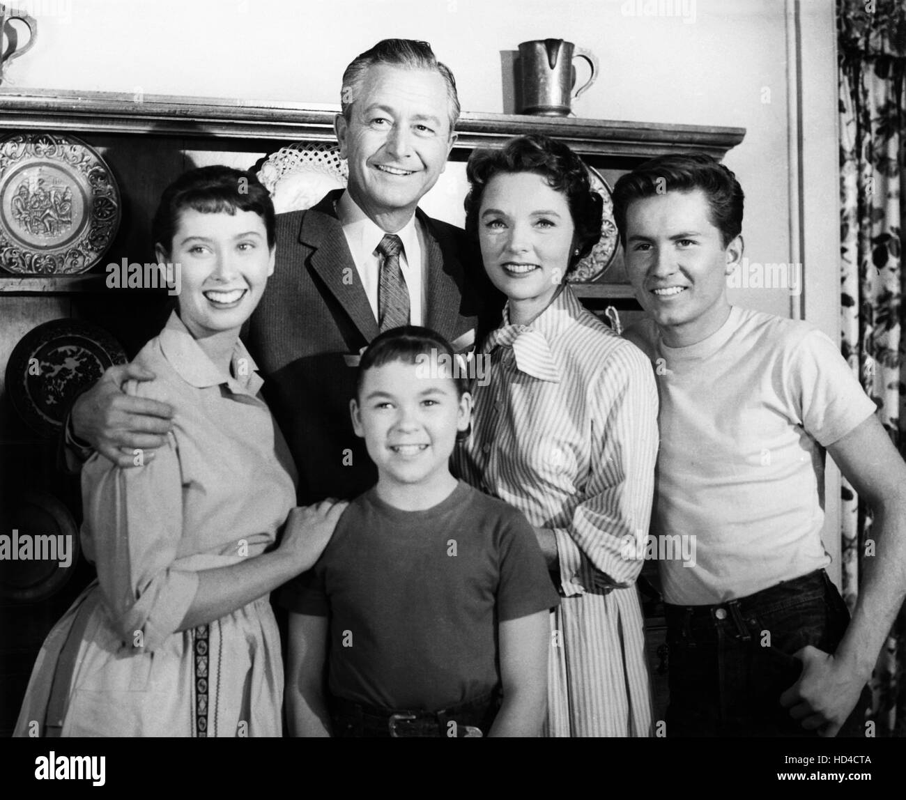 FATHER KNOWS BEST, from left, Elinor Donahue, Robert Young, Lauren Chapin, (front), Jane Wyatt ...