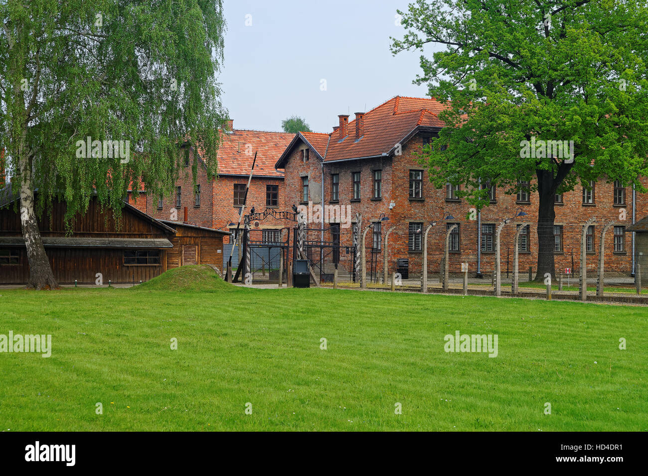 Auschwitz entrance gate sign hi-res stock photography and images - Alamy