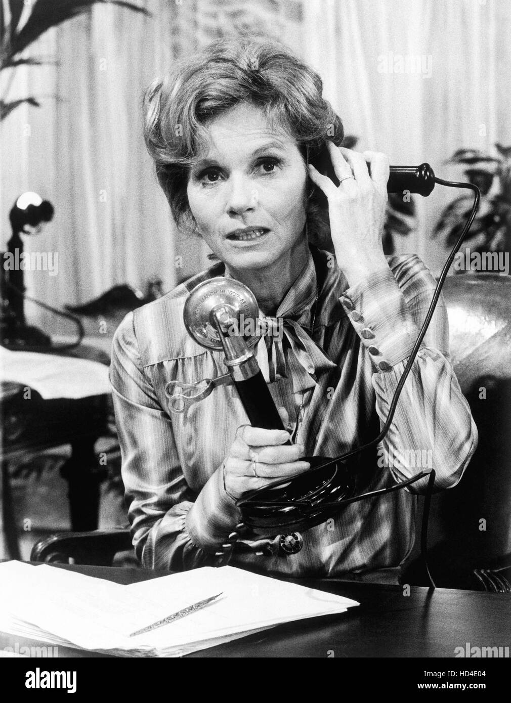 THE FIRST WOMAN PRESIDENT, Eva Marie Saint, 1974 Stock Photo - Alamy