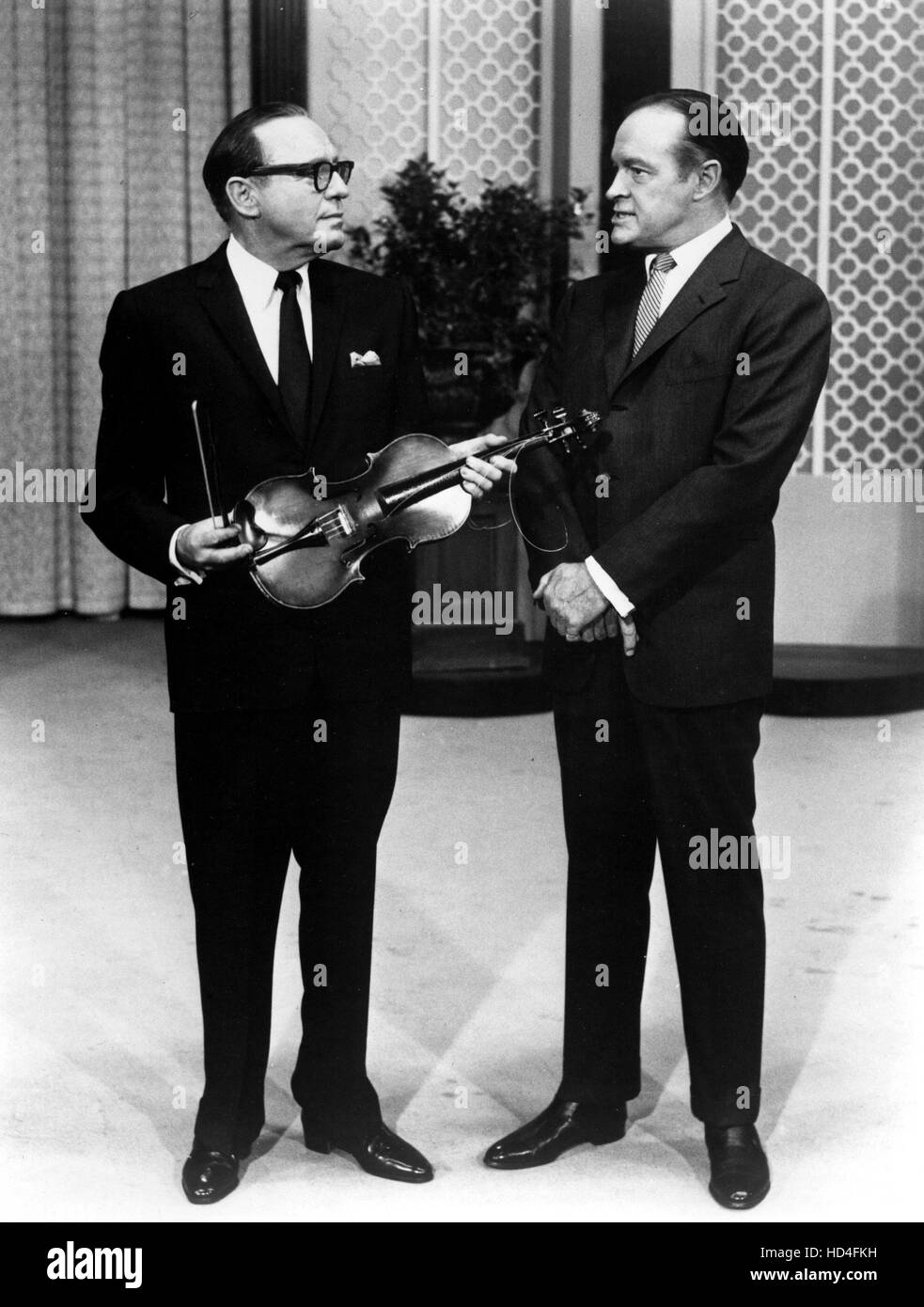THE JACK BENNY HOUR, Jack Benny, Bob Hope, 1965 Stock Photo - Alamy