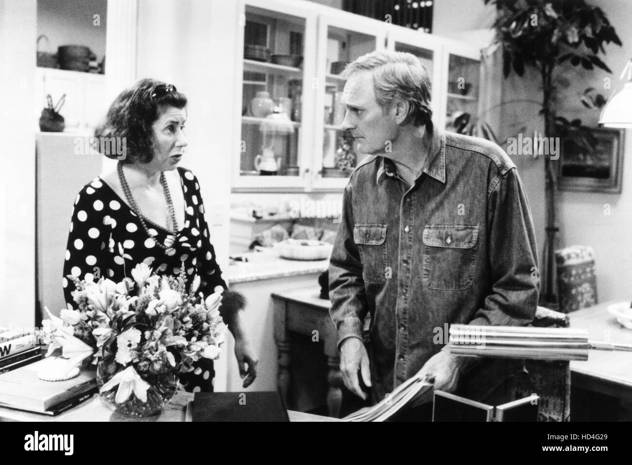 JAKE'S WOMEN (aka NEIL SIMON'S JAKE'S WOMEN), from left: Julie Kavner ...