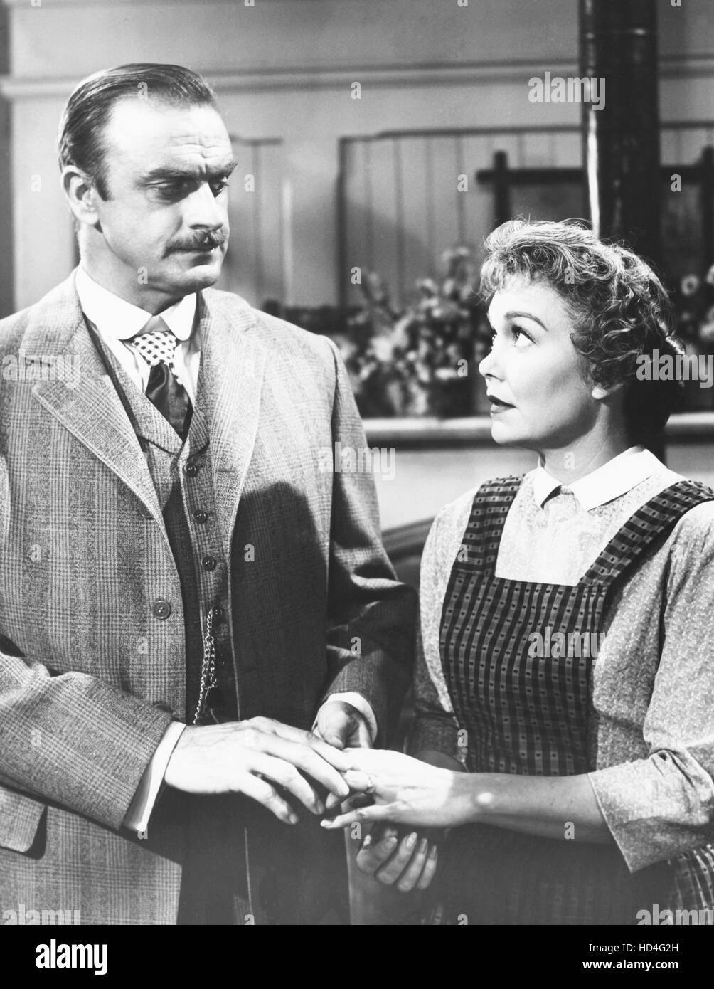 JANE WYMAN PRESENTS THE FIRESIDE THEATRE, from left: John Dehner, Jane ...