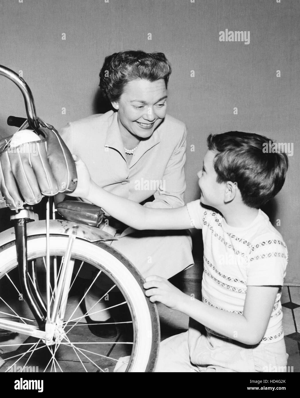 JANE WYMAN PRESENTS THE FIRESIDE THEATRE, from left: Jane Wyman, Jimmy ...