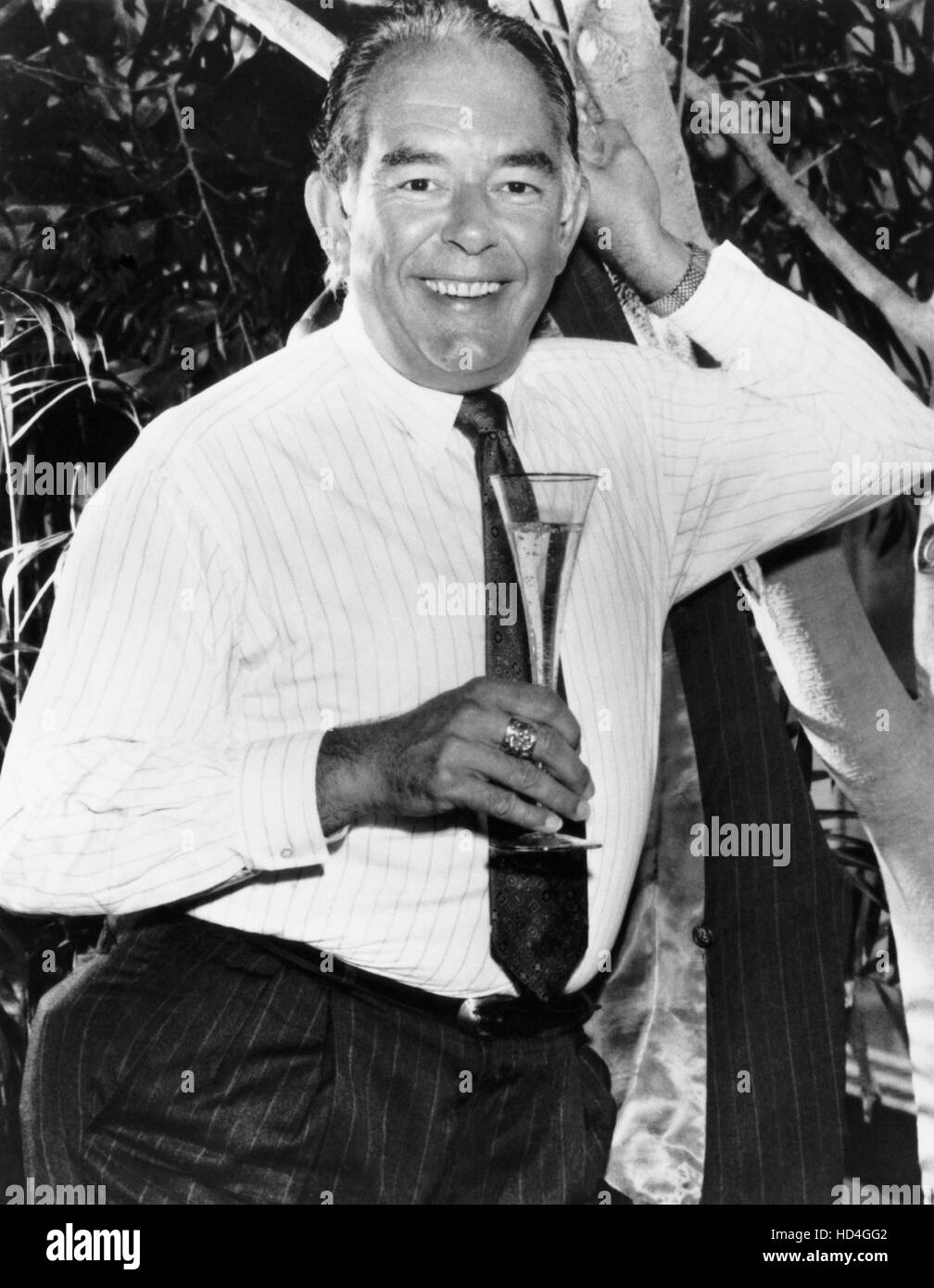 LIFESTYLES OF THE RICH AND FAMOUS, host Robin Leach, ca. 1986, ©TPE ...