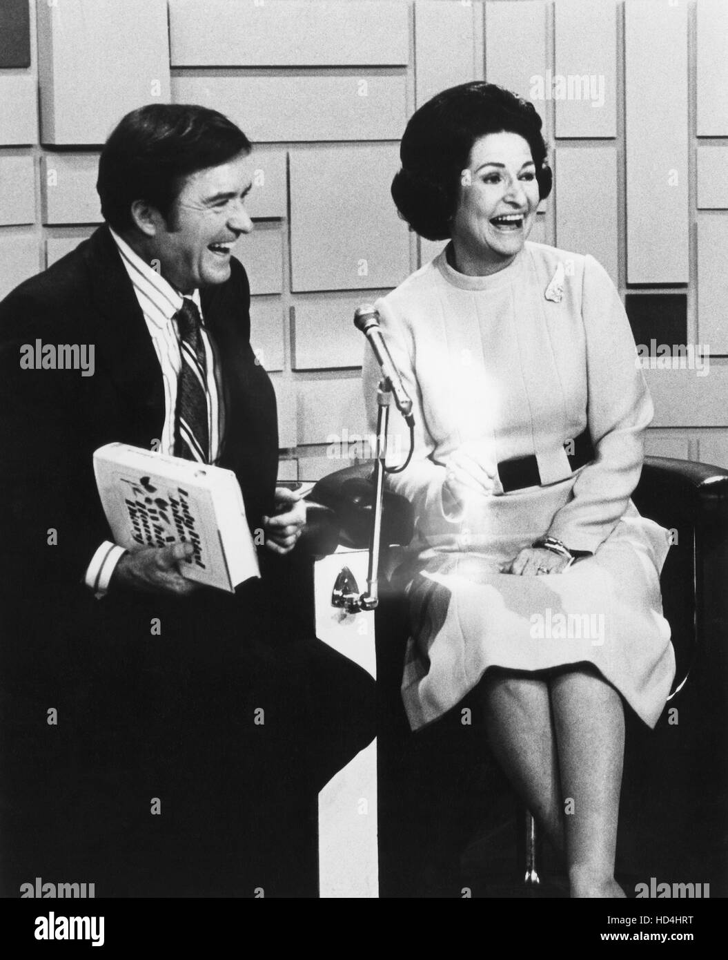 THE MIKE DOUGLAS SHOW, from left: host Mike Douglas, former First Lady ...