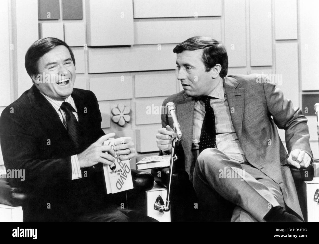 THE MIKE DOUGLAS SHOW, from left, host Mike Douglas, guest David Frost ...