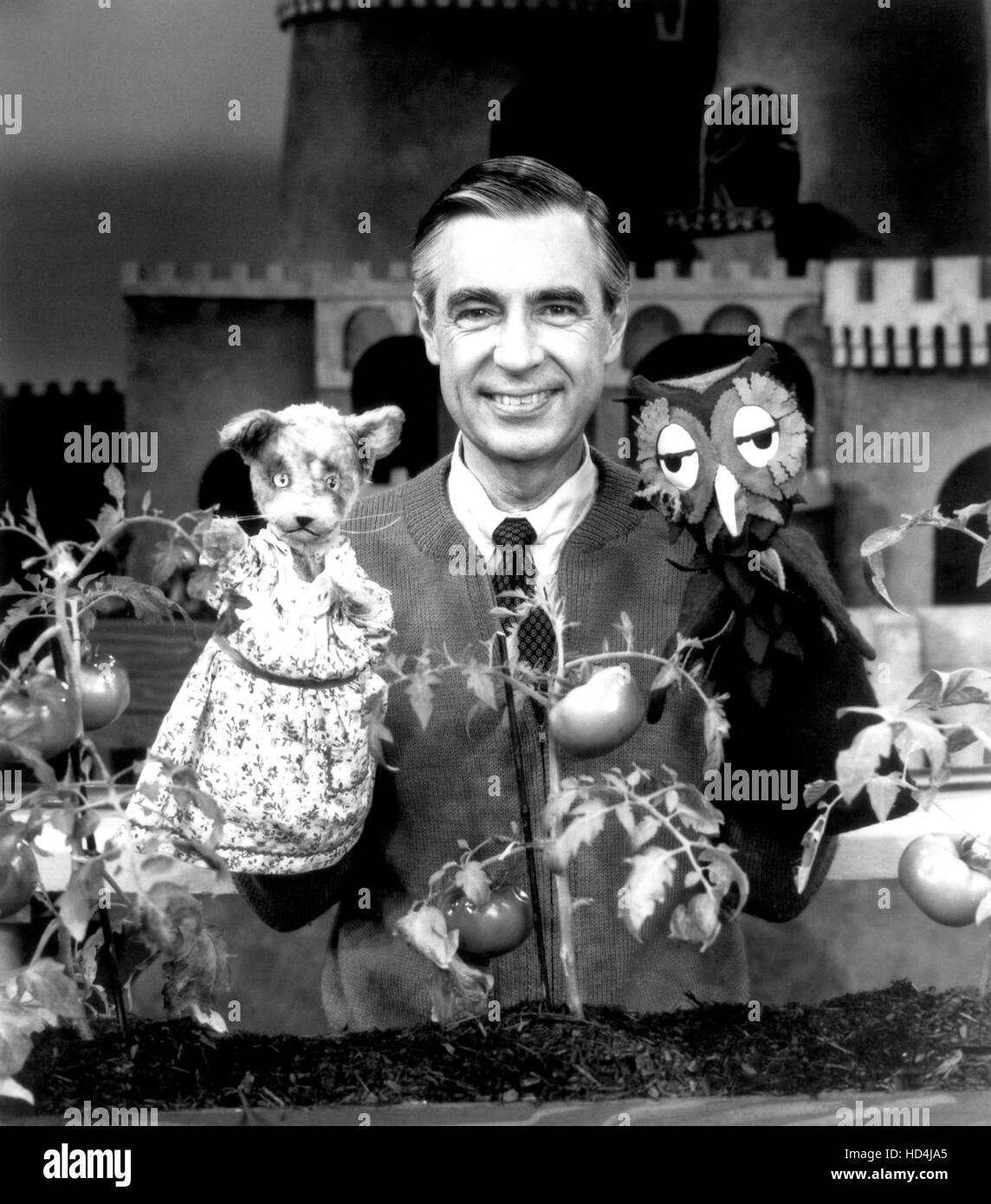 MISTER ROGERS' NEIGHBORHOOD, Henrietta Pussycat, Fred Rogers, X The Owl ...