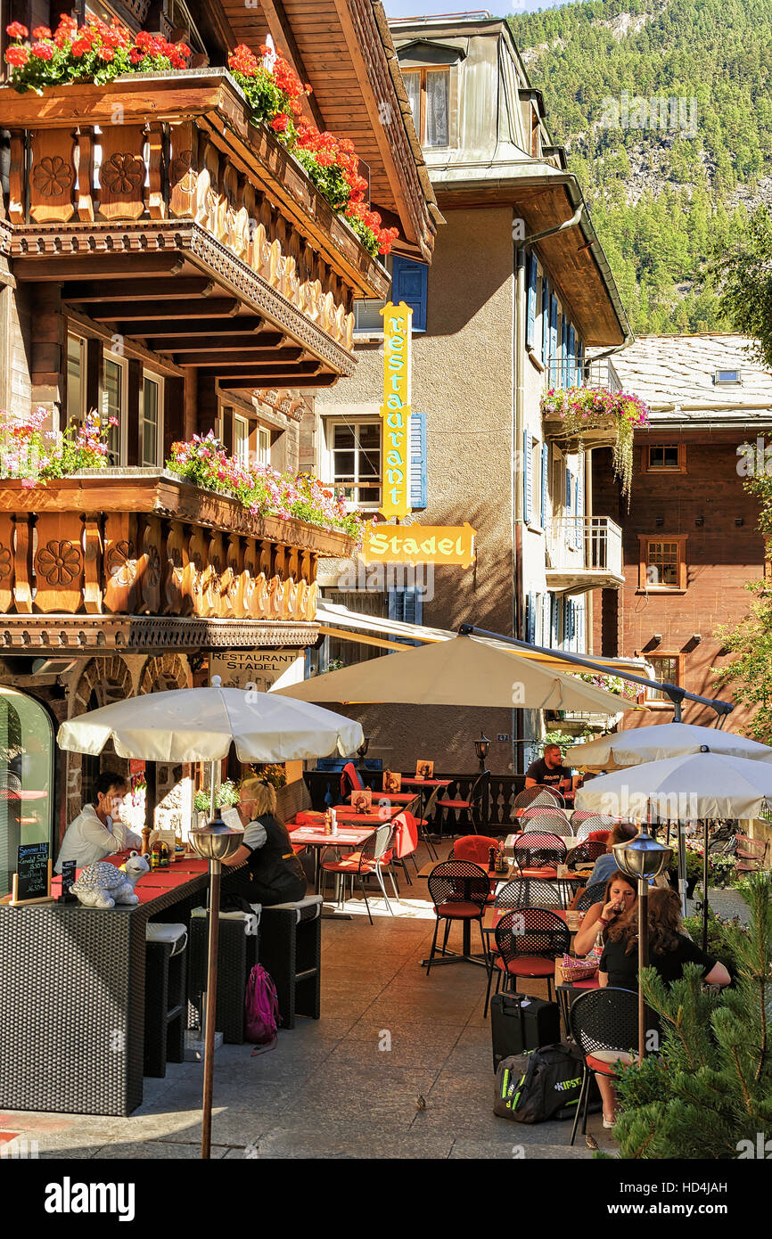 Bahnhofstrasse switzerland cafe hi-res stock photography and images - Alamy