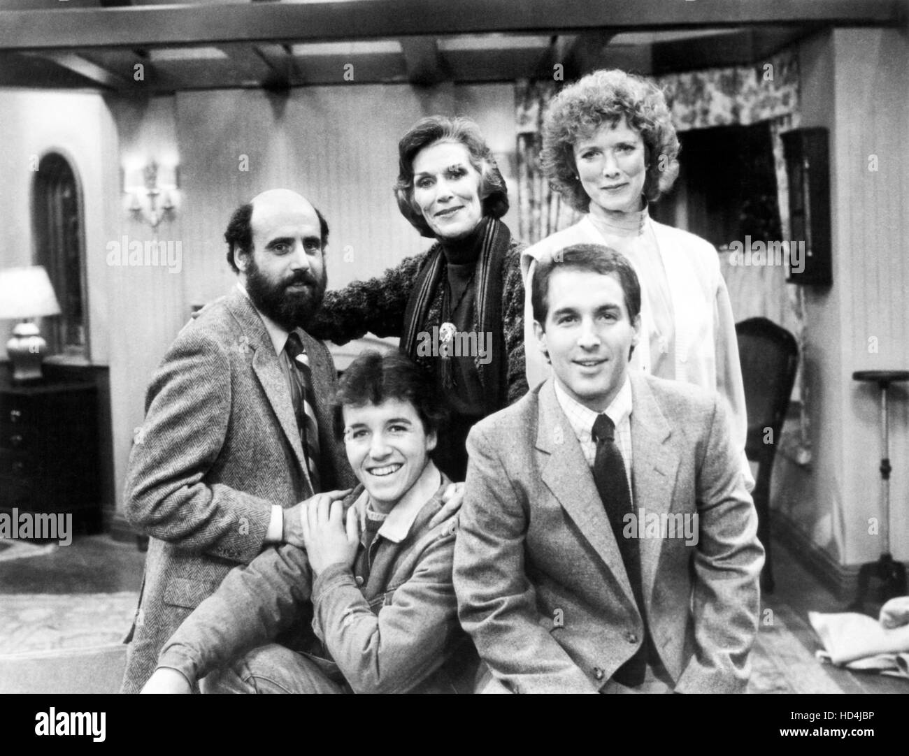 MR. SUNSHINE, (clockwise, from left): Jeffrey Tambor, Nan Martin ...