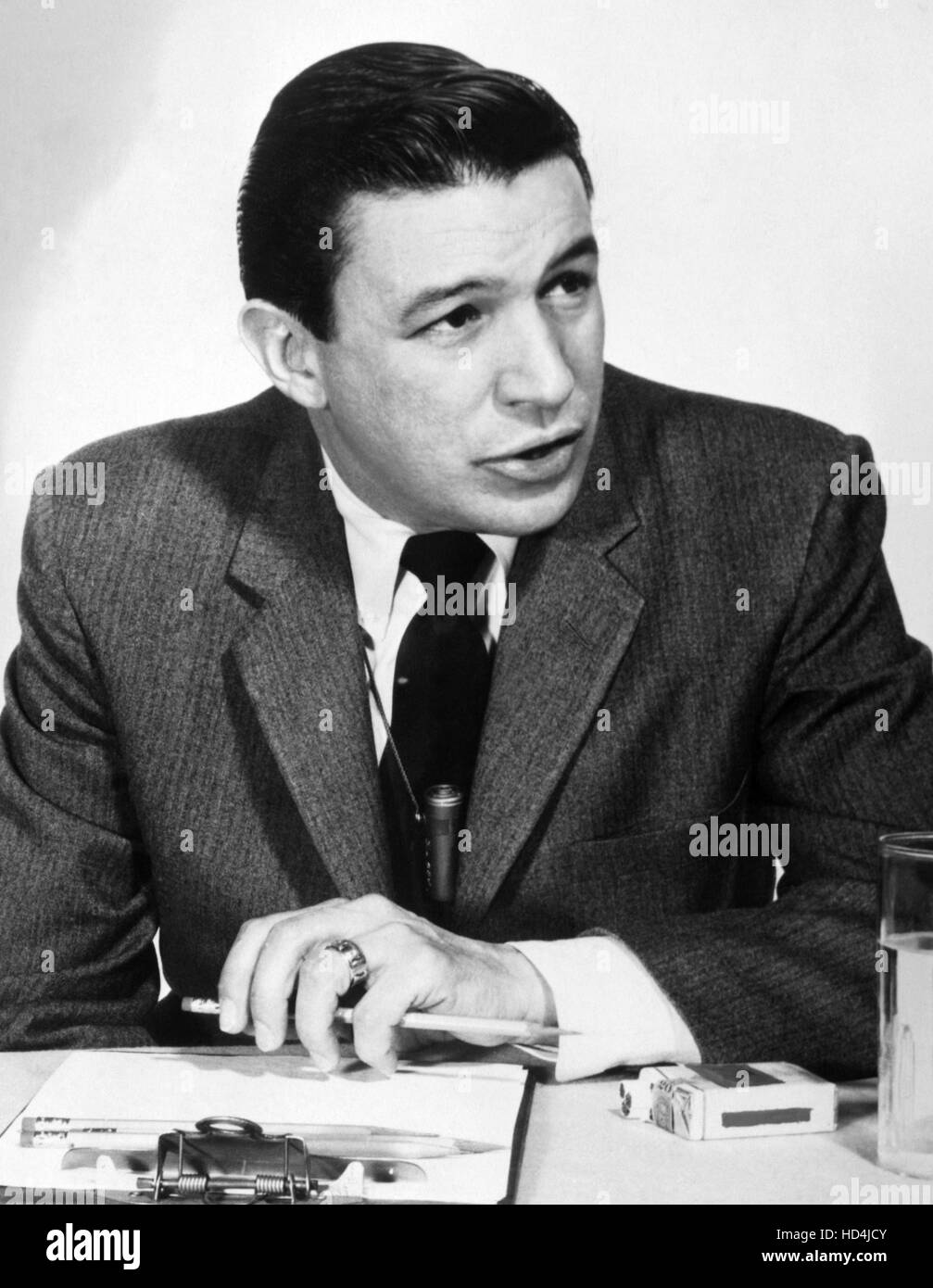 THE MIKE WALLACE INTERVIEW (ABC-TV, 1957-1958), 1957 photo Stock Photo ...