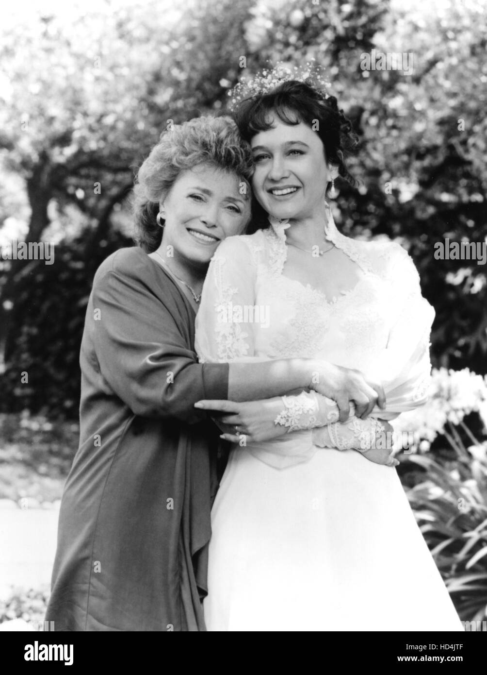 MOTHER OF THE BRIDE, Rue McClanahan, Anne Bobby, 1993 Stock Photo - Alamy