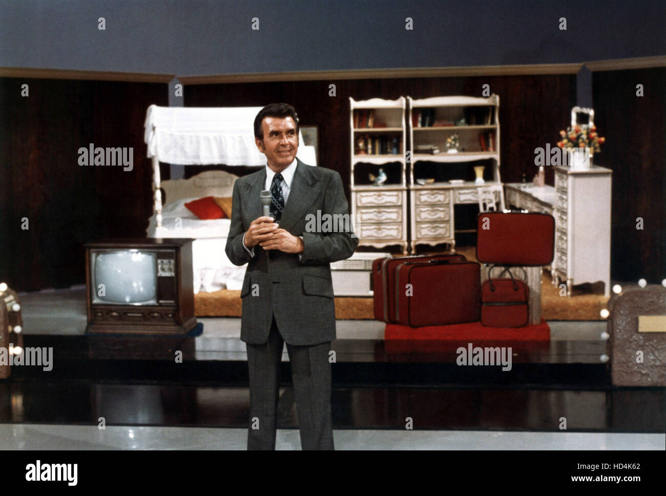 THE PRICE IS RIGHT, host Dennis James, 1972-76 Stock Photo - Alamy