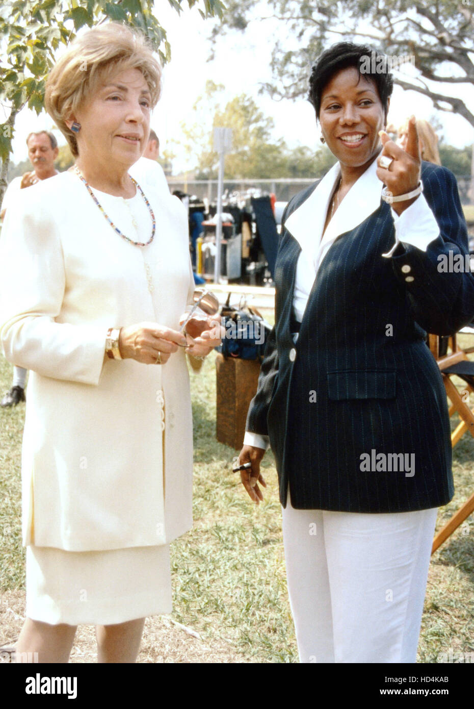 RUBY BRIDGES, (from left): Barbara Henry, Ruby Bridges Hall on-set ...