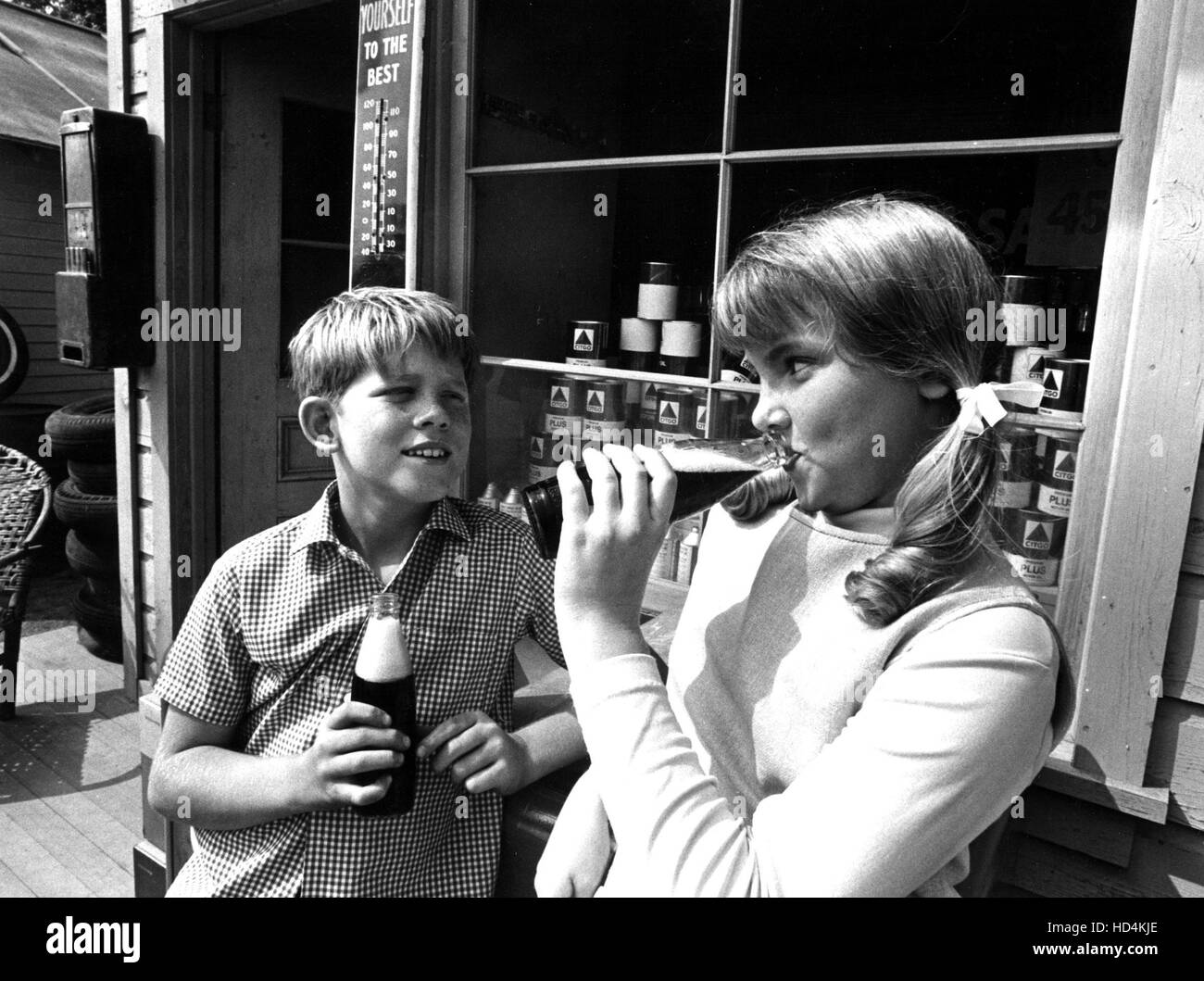 ANDY GRIFFITH SHOW, Ron Howard, Mary Ann Durkin, in Season 7 episode ...