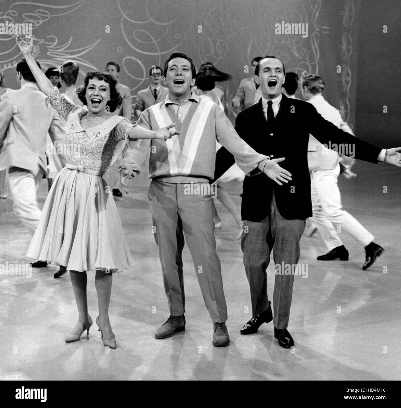 THE ANDY WILLIAMS SHOW, Imogene Coca, Andy Williams, Bob Newhart (1964 ...