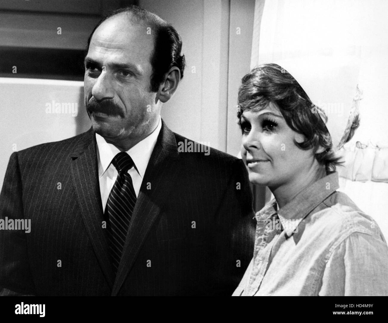 ARNIE, from left: Herschel Bernardi, Sue Ane Langdon, 1970-72, TM and ...