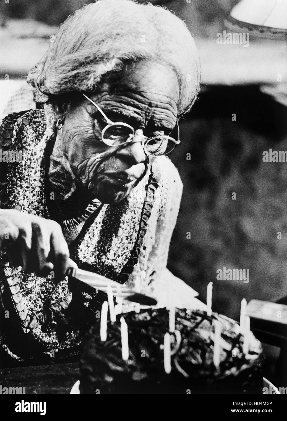 THE AUTOBIOGRAPHY OF MISS JANE PITTMAN, Cicely Tyson, 1974 Stock Photo ...