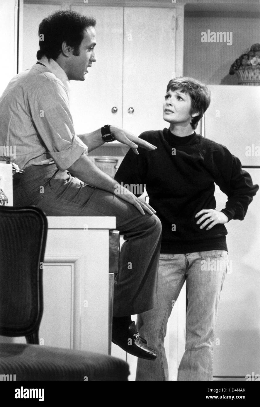 BOB & CAROL & TED & ALICE, from left: David Spielberg, Anita Gillette ...