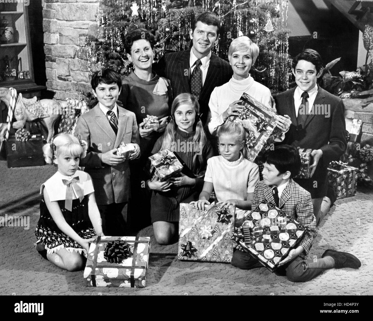 BRADY BUNCH, Susan Olsen, Christopher Knight, Ann B. Davis, Maureen ...