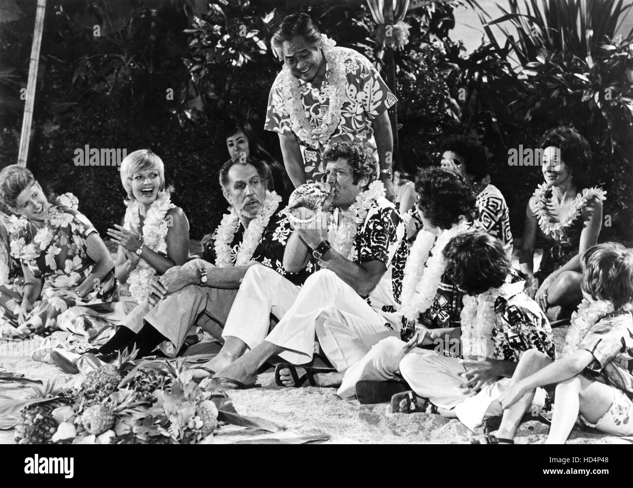 THE BRADY BUNCH, Ann B. Davis, Florence Henderson, Vincent Price, Leon ...