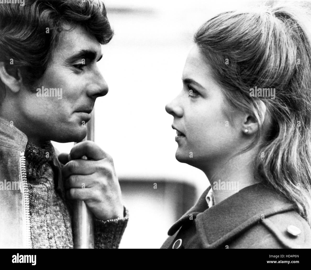 BRIDGET LOVES BERNIE, from left: David Birney, Meredith Baxter, 1972-73 ...