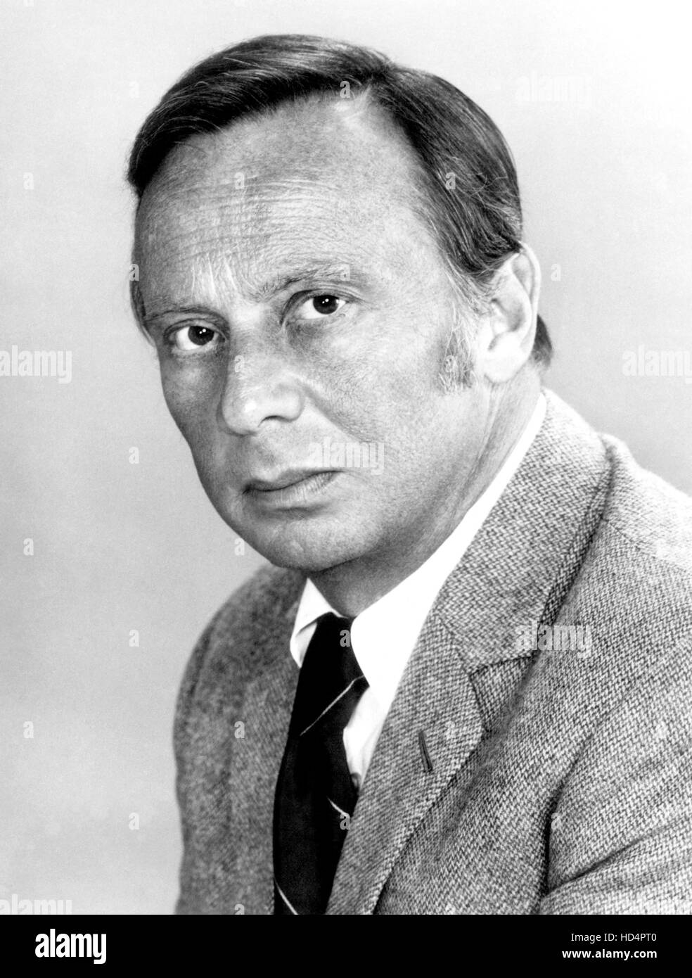 DAN AUGUST, Norman Fell, 1970-71 Stock Photo - Alamy