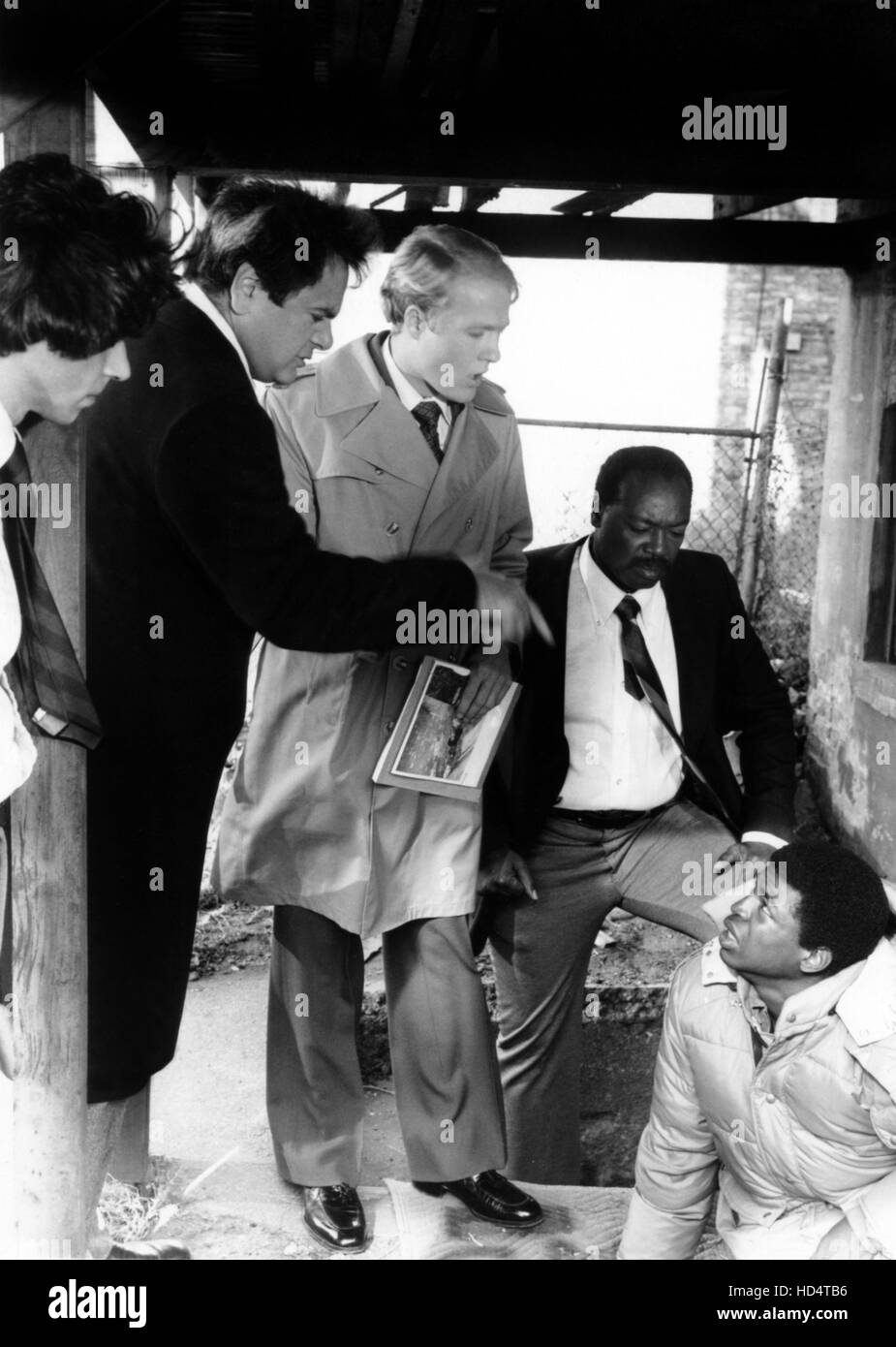 DUMMY, l-r: Jonathan Plurs, Paul Sorvino, Gregg Henry, Paul Butler ...