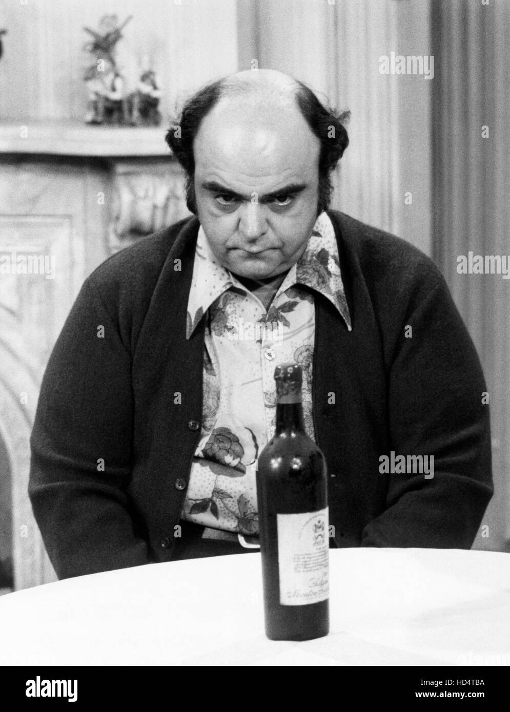 THE DUMPLINGS, James Coco in 'To Drink Or Not To Drink' (Season 1 ...