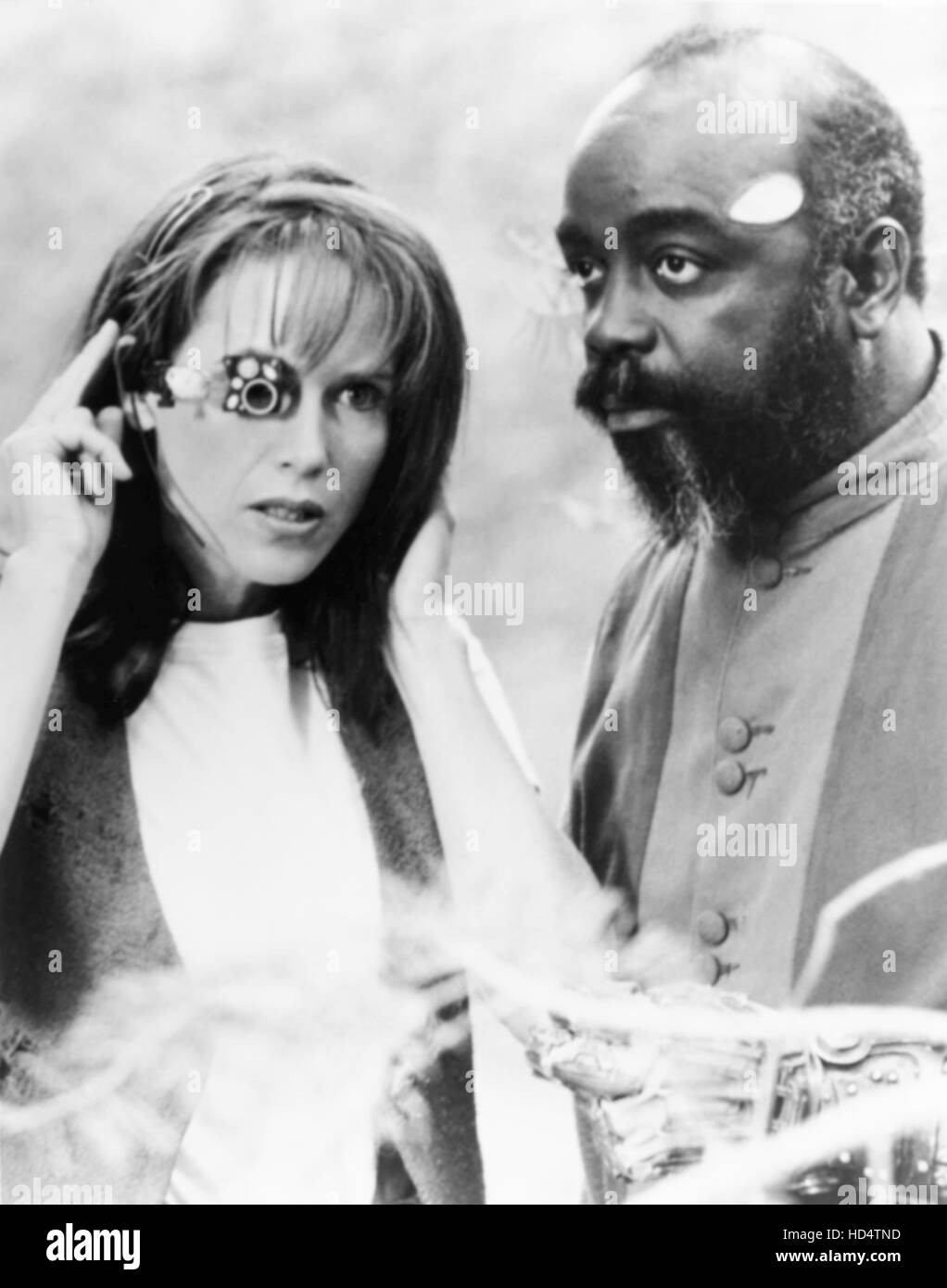 EARTH 2, (from left): Debrah Farentino, Sullivan Walker, (Season 1 ...