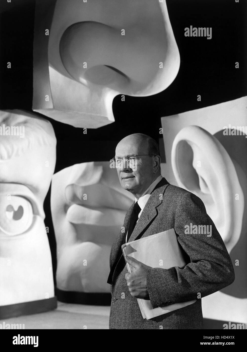 GATEWAYS TO THE MIND, Dr. Frank Baxter, 1958 Stock Photo - Alamy