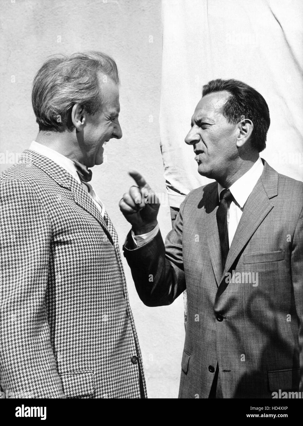 HARRIS AGAINST THE WORLD (aka 90 BRISTOL COURT), from left: Hans Conried, Jack Klugman, 'Harris ...