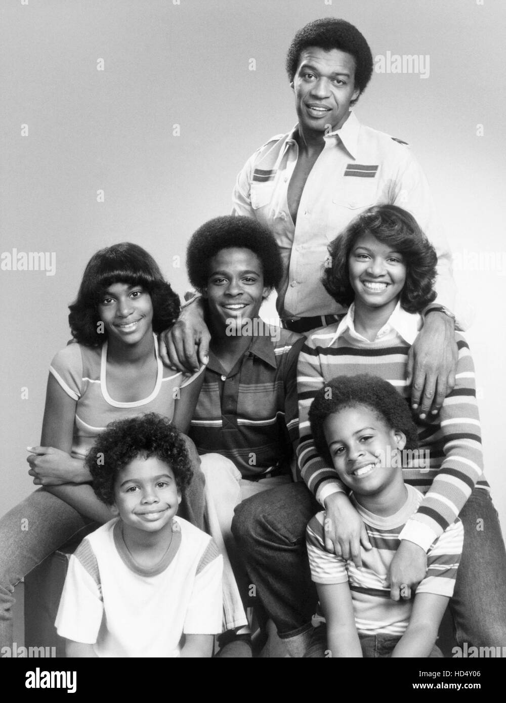 HARRIS AND COMPANY, standing: Bernie Casey, sitting from left: Lia ...